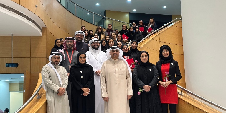 الرئيس التنفيذي لهيئة التخطيط والتطوير العمراني "المرأة البحرينية أثبتت ...