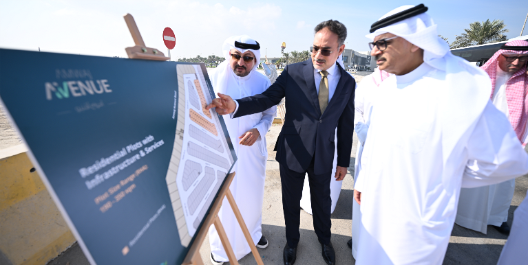 UPDA CEO Reviews Progress of ‘Amwaj Avenues’ Project, One of the First ...
